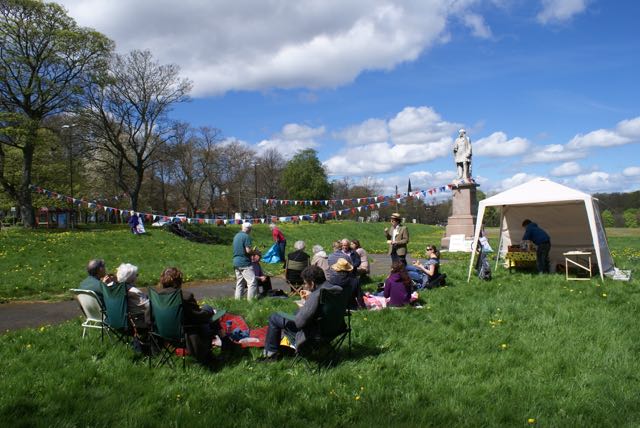 Picnic on Monument Moor - Woodhouse Moor Online